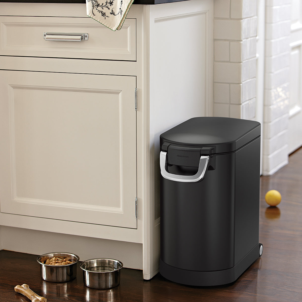 X-Large Pet Food Can - Simplehuman