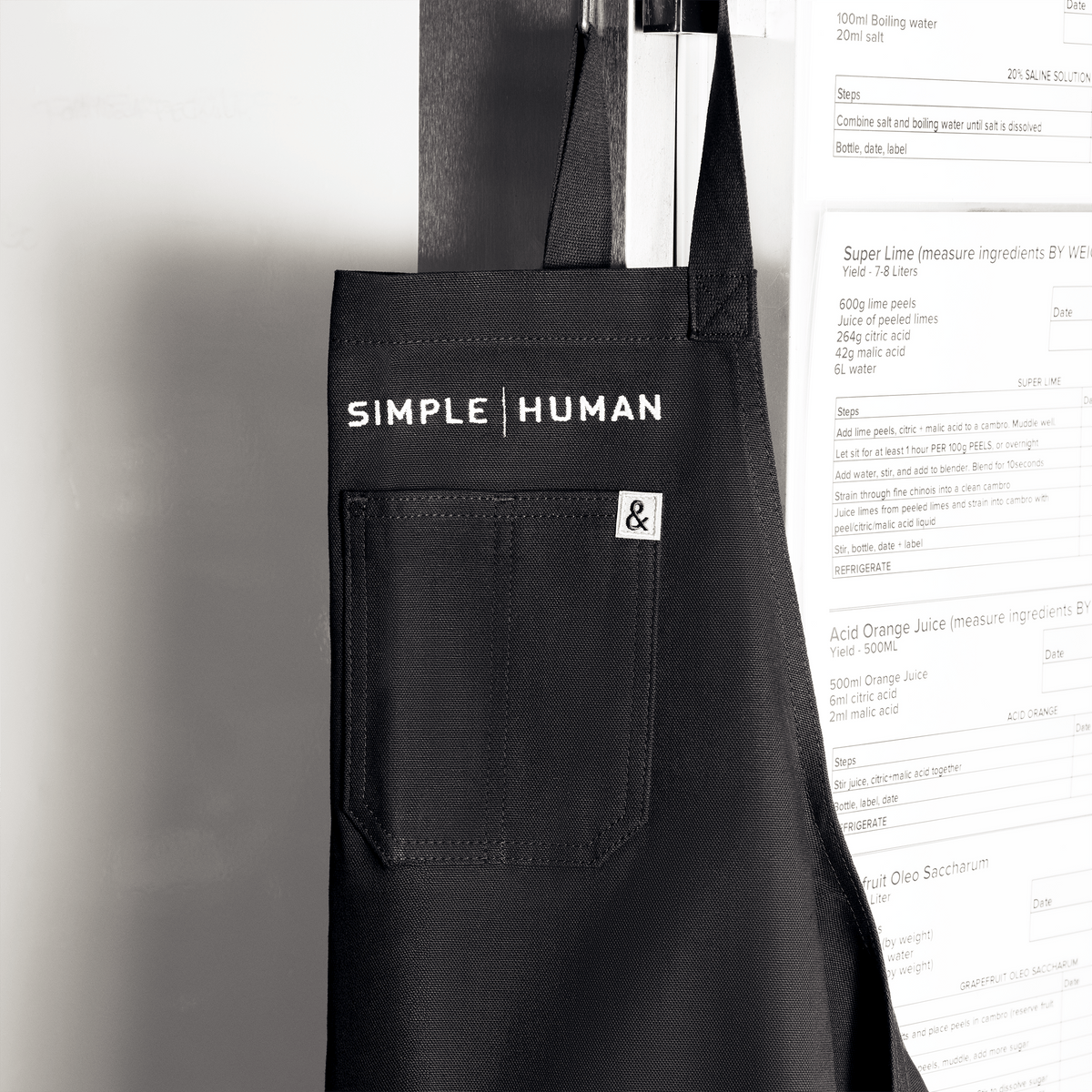 Simplehuman X Hedley & Bennett Apron